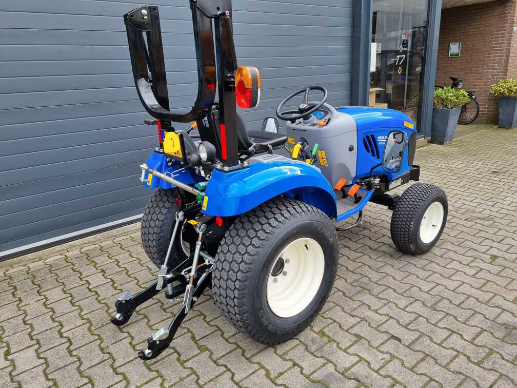 New Holland Boomer 25 | Twentrac B.V.